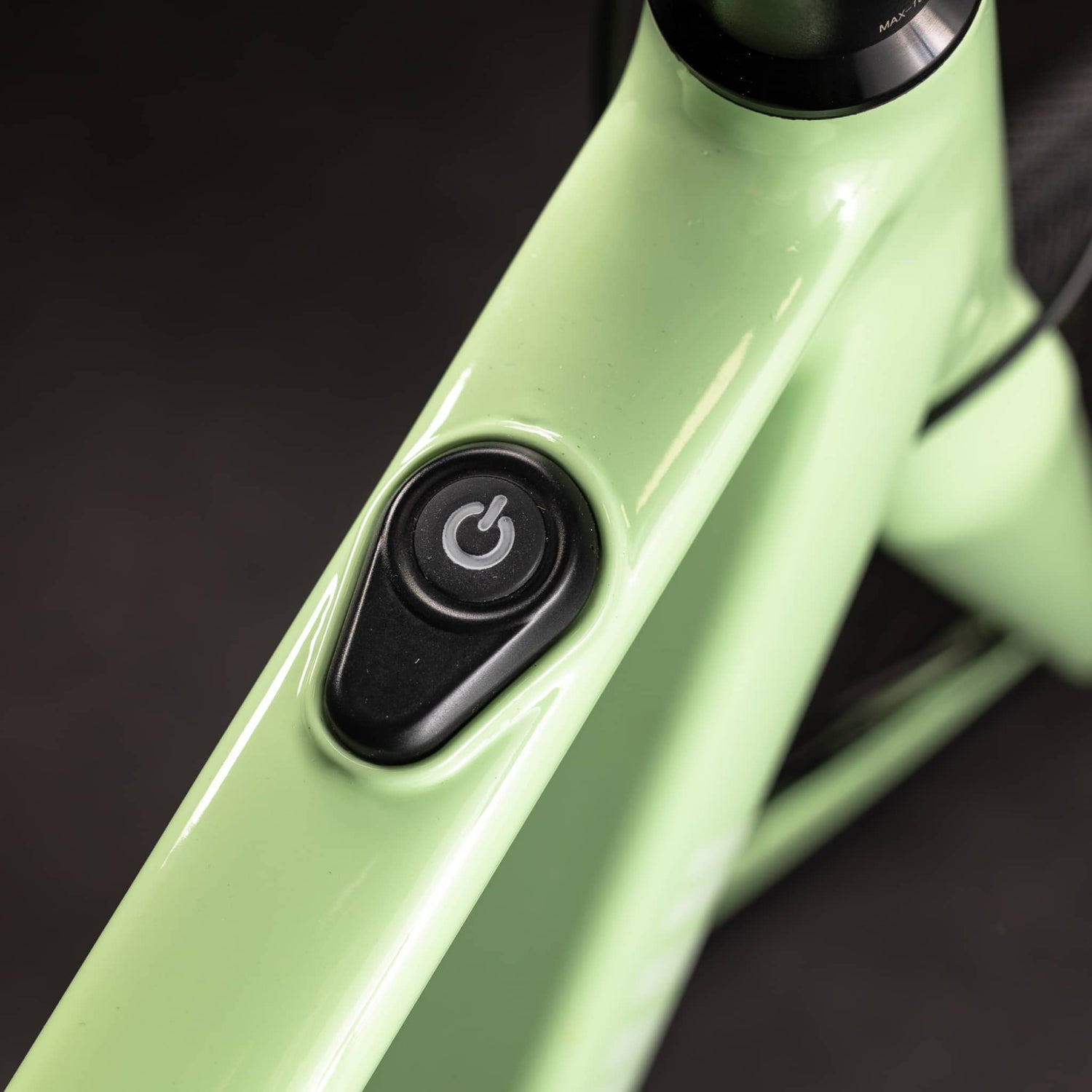 Ride up to 50 miles per charge with a 480WH high capacity battery ...